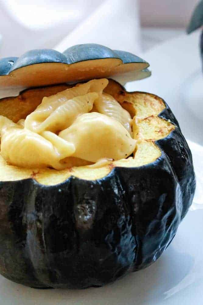 Mac and Cheese Stuffed Acorn Squash | Winter Squash Recipe