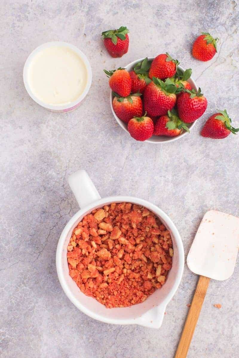 Strawberry Shortcake Crumble | Everyday Family Cooking