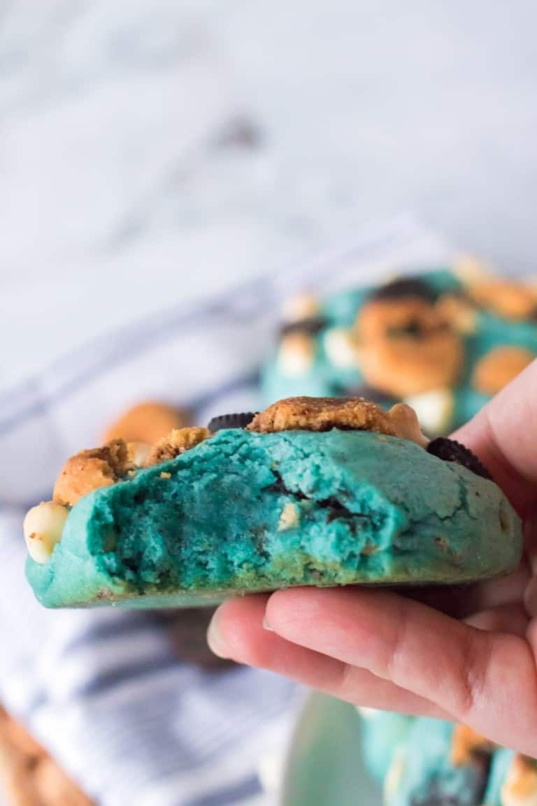 Cookie Monster Cookies | Everyday Family Cooking