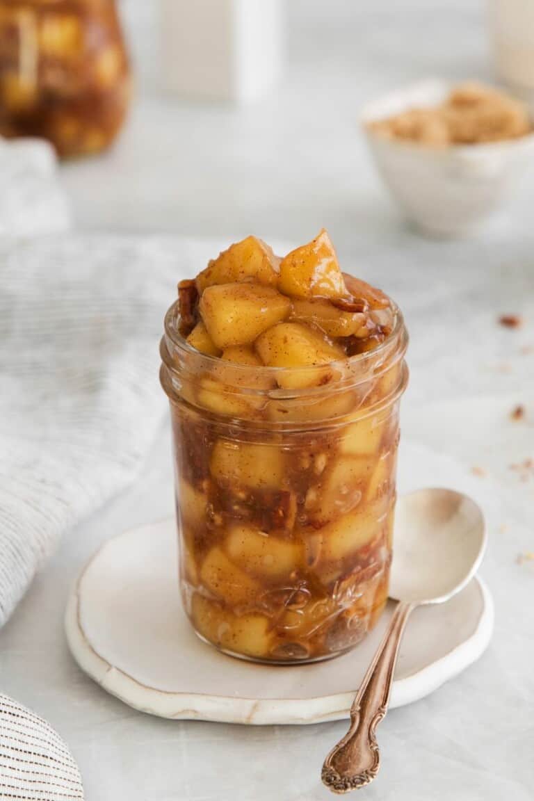 Cinnamon Roll Apple Pie Filling | Everyday Family Cooking