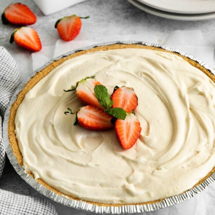 3 Ingredient No Bake Cheesecake | Everyday Family Cooking