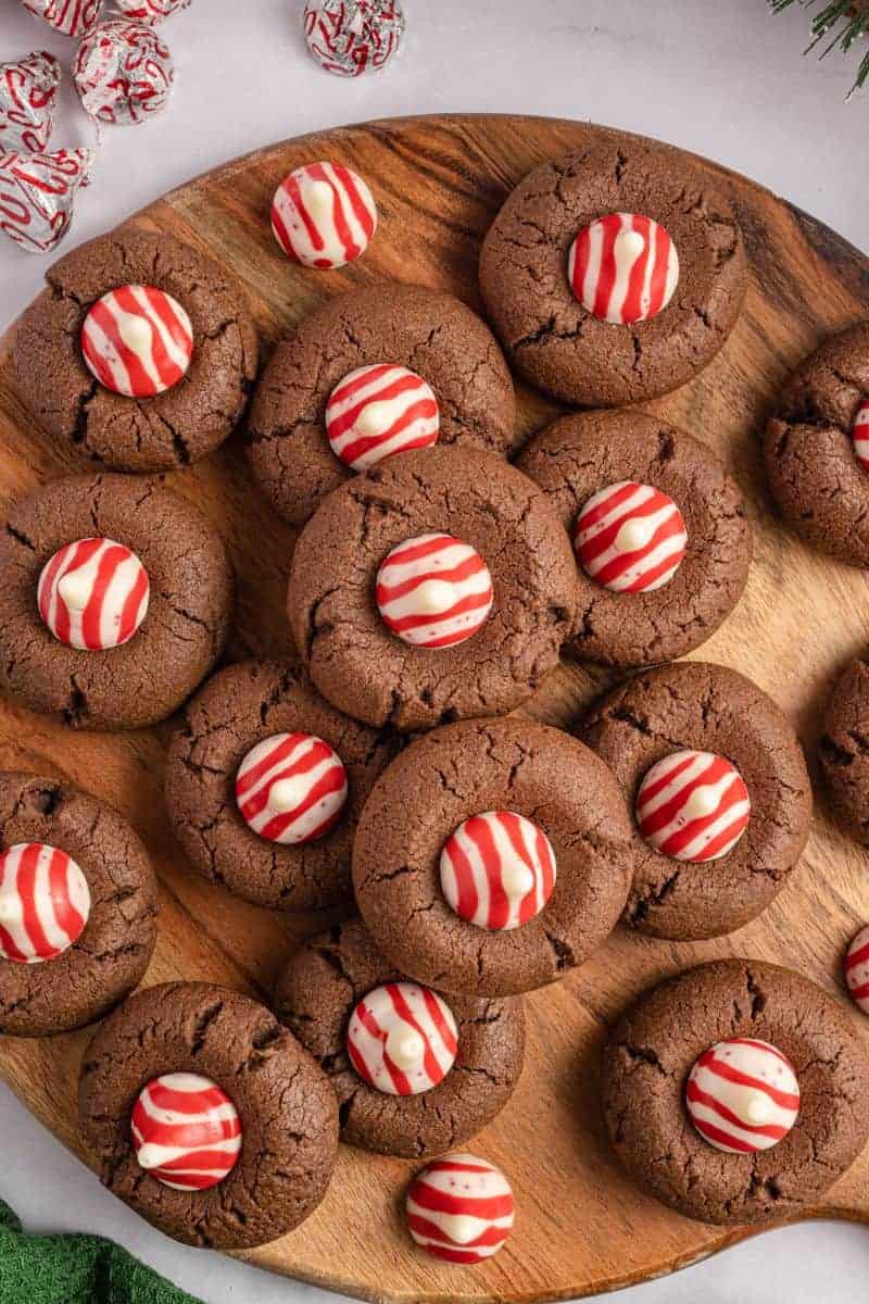 Peppermint Kiss Cookies | Everyday Family Cooking