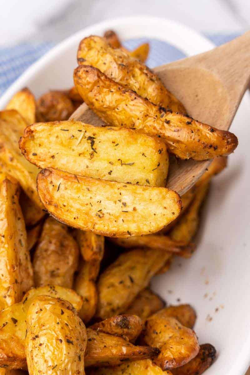 Air Fryer Fingerling Potatoes | Everyday Family Cooking