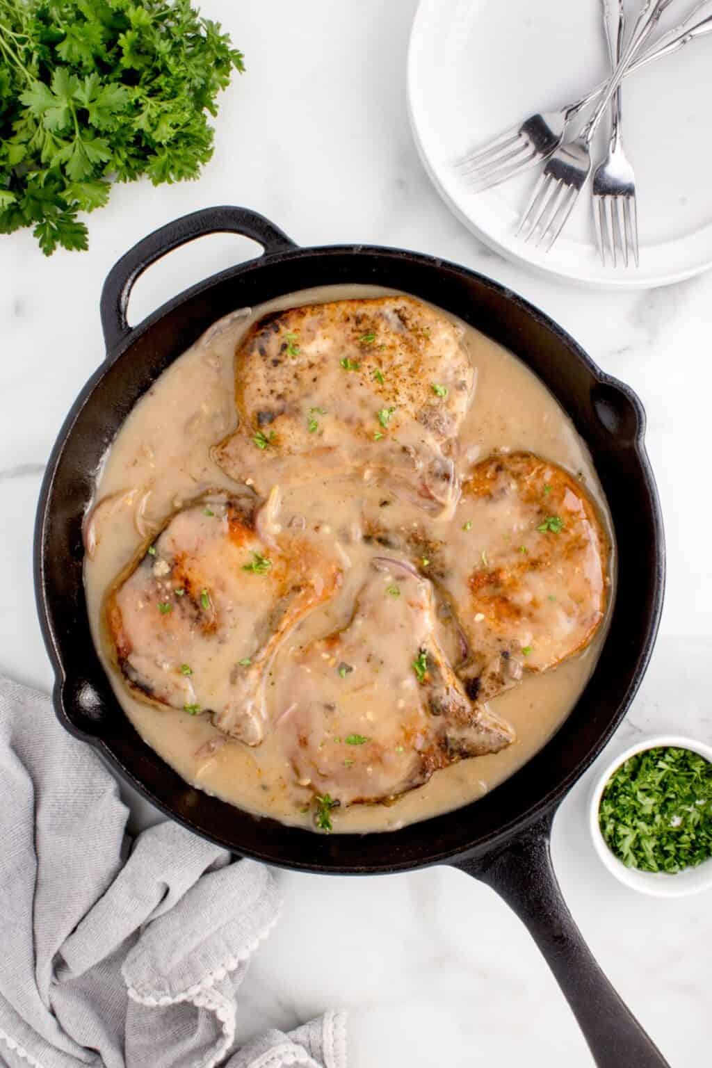 Easy Smothered Pork Chops | Everyday Family Cooking