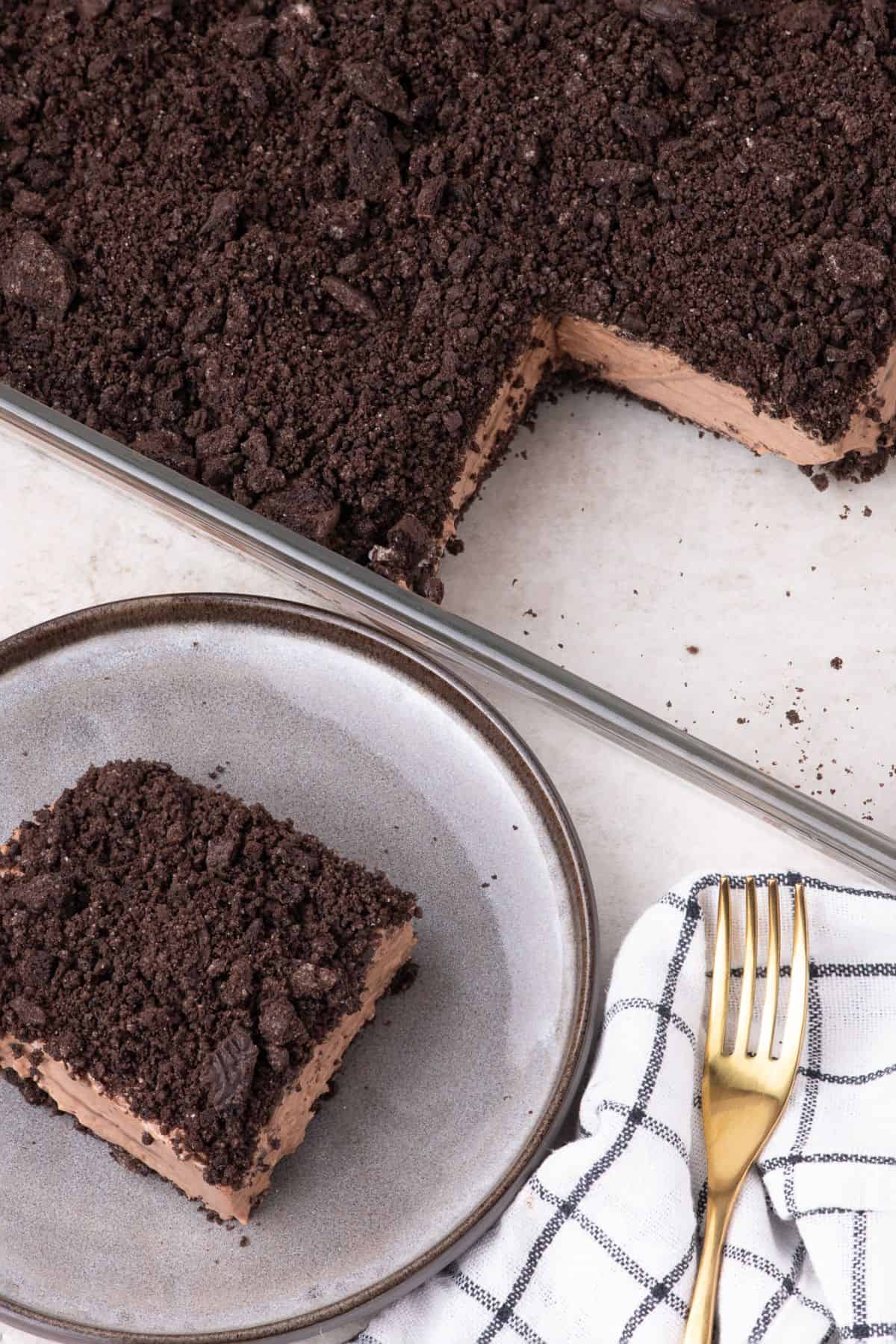Easy Dirt Cake Recipe | Everyday Family Cooking