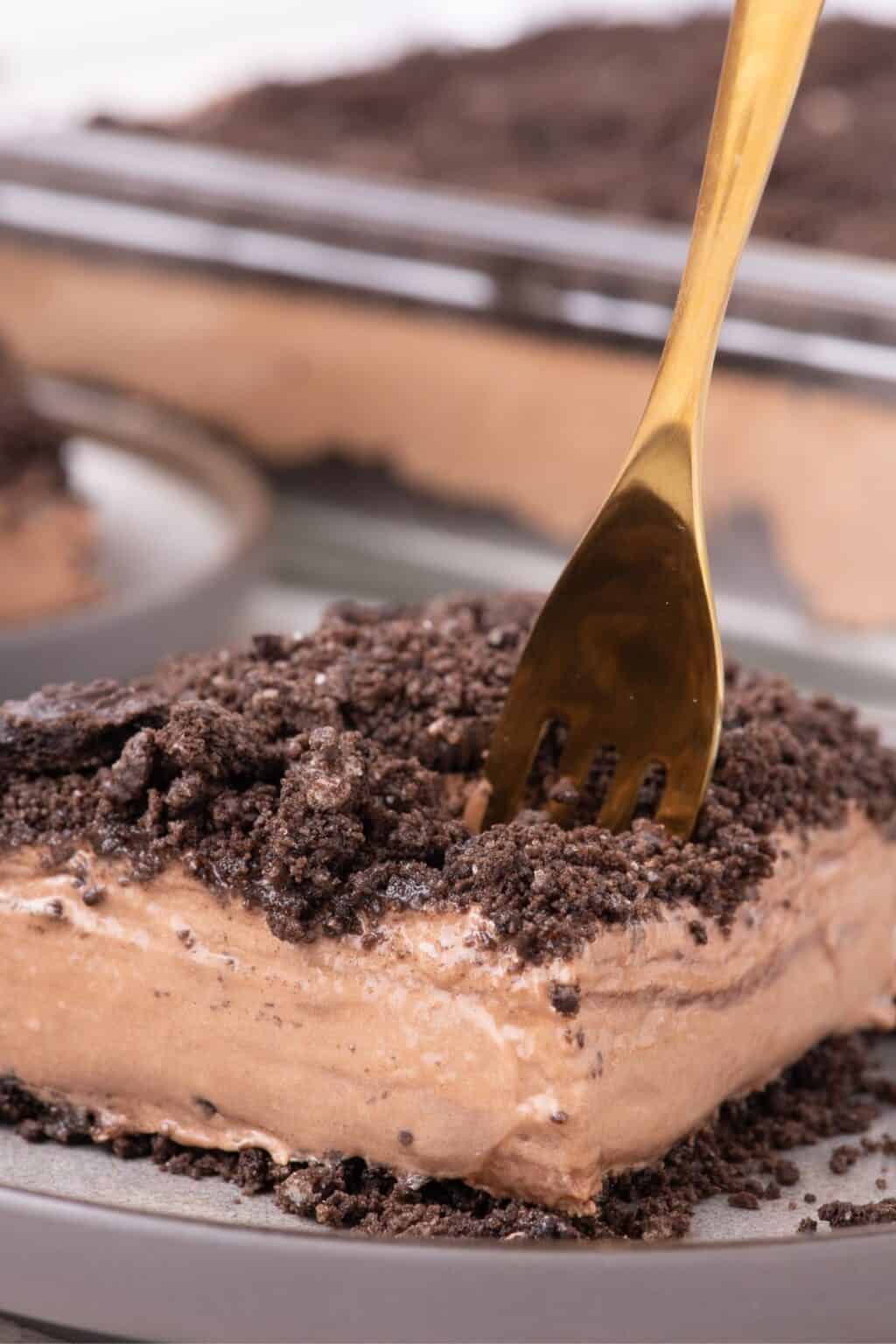 Easy Dirt Cake Recipe | Everyday Family Cooking