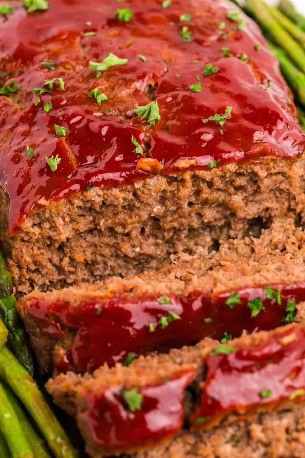 Easy Meatloaf With Few Ingredients | Everyday Family Cooking