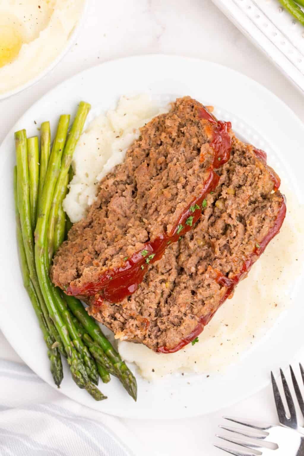 Easy Meatloaf With Few Ingredients | Everyday Family Cooking