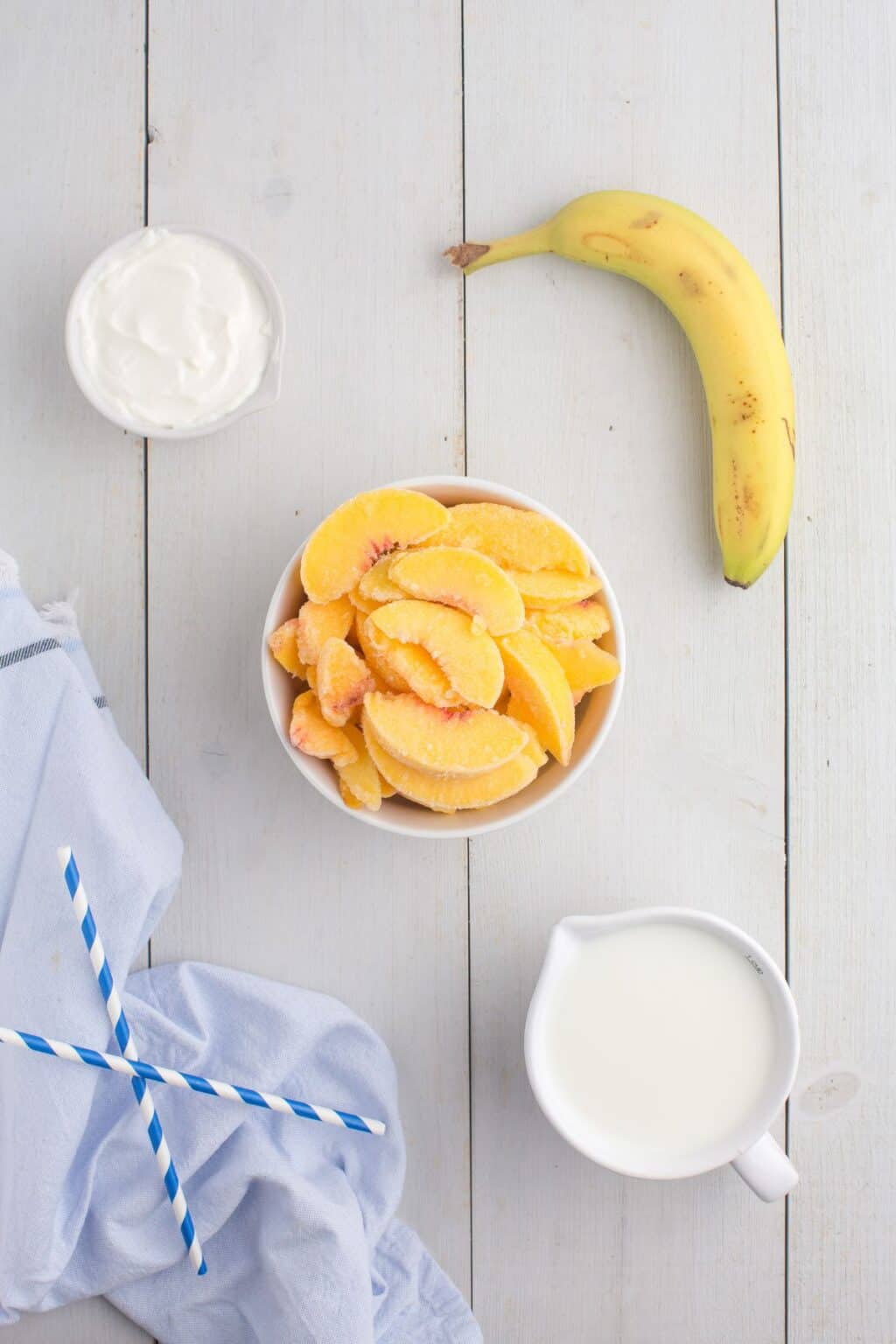 4-Ingredient Peach Smoothie Recipe (No Ice!)
